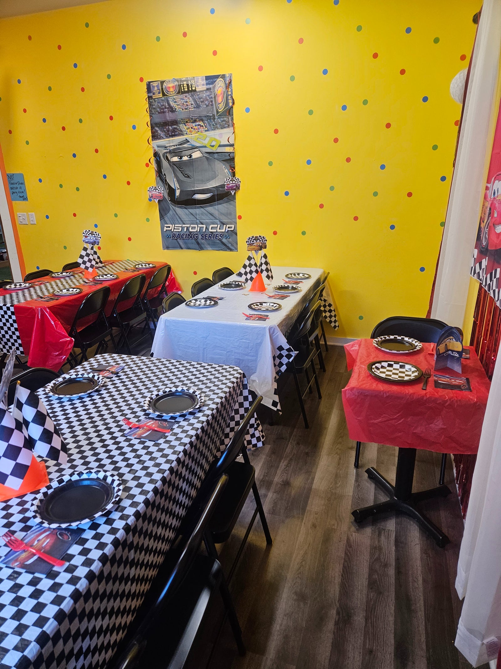Gallery-1 | Kidtopia Indoor Playground and Party Place