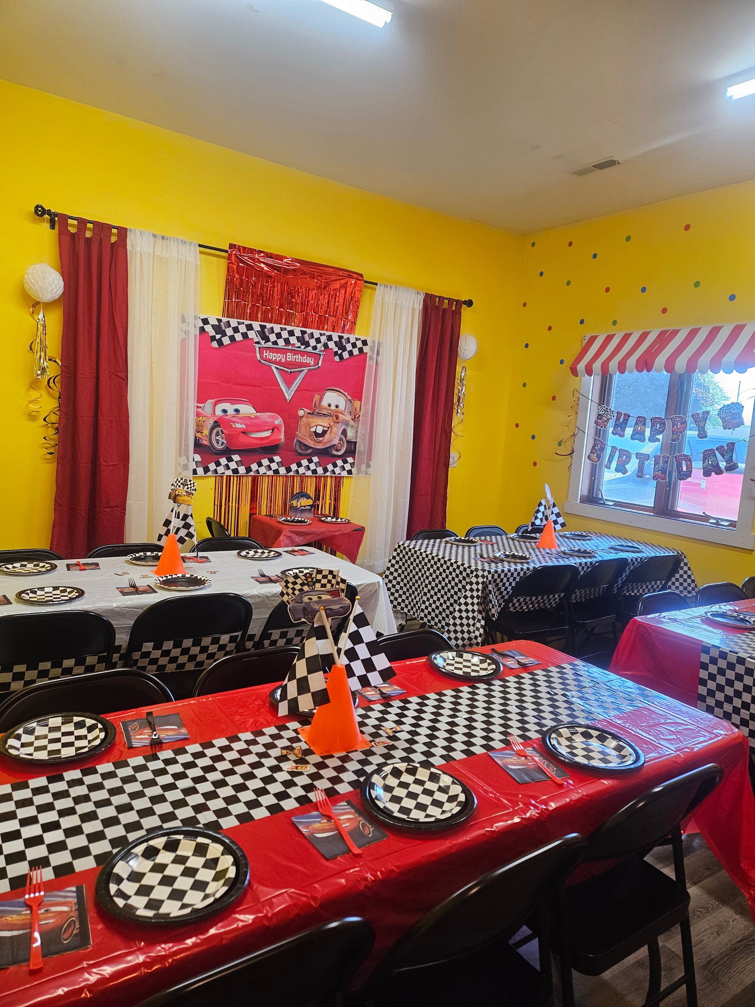 Gallery-1 | Kidtopia Indoor Playground and Party Place